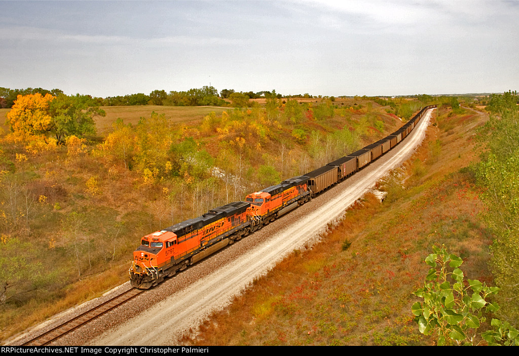 BNSF 5797 and BNSF 5749 Lead C-BKMMHS0-88